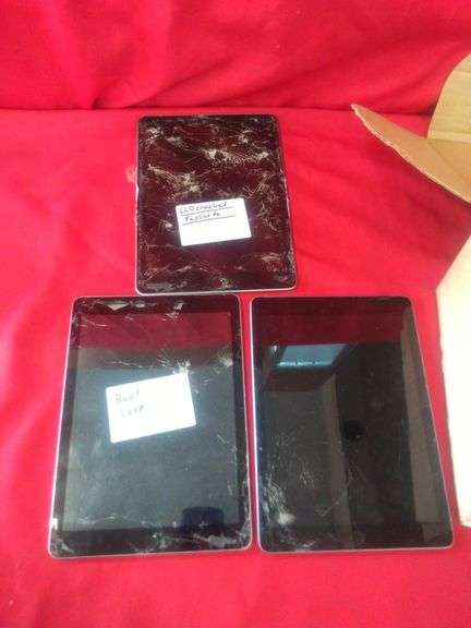 Box With Assorted Apple Tablets (Damaged) - Sierra Auction Management Inc