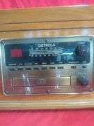 Detrola CD Player, Radio AM FM - Sierra Auction Management Inc
