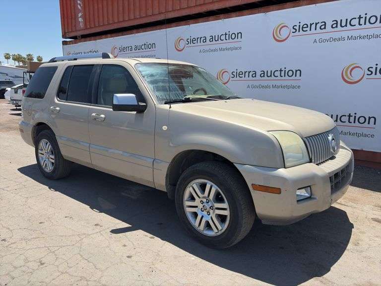2006 Mercury Mountaineer With A 4 6l V8