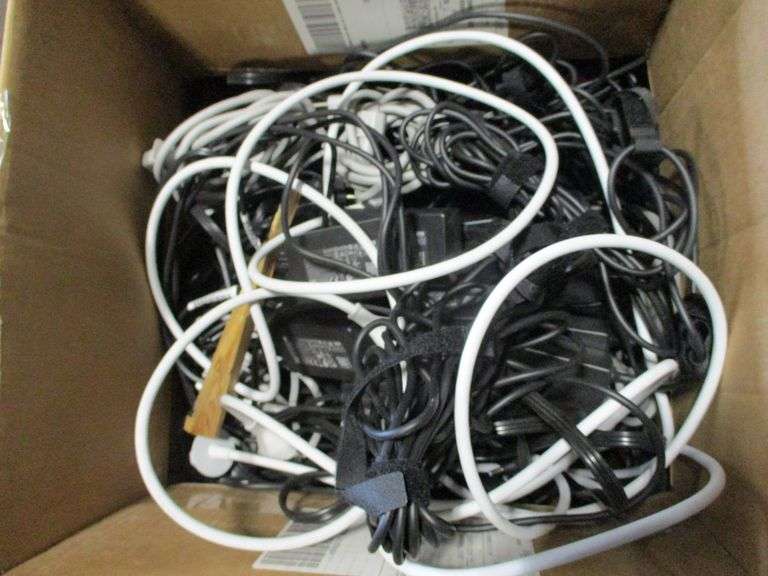 Box of Assorted Computer Cables - Sierra Auction Management Inc