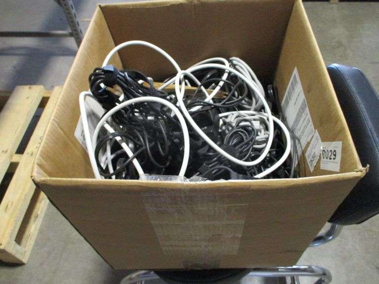 Box of Assorted Computer Cables - Sierra Auction Management Inc