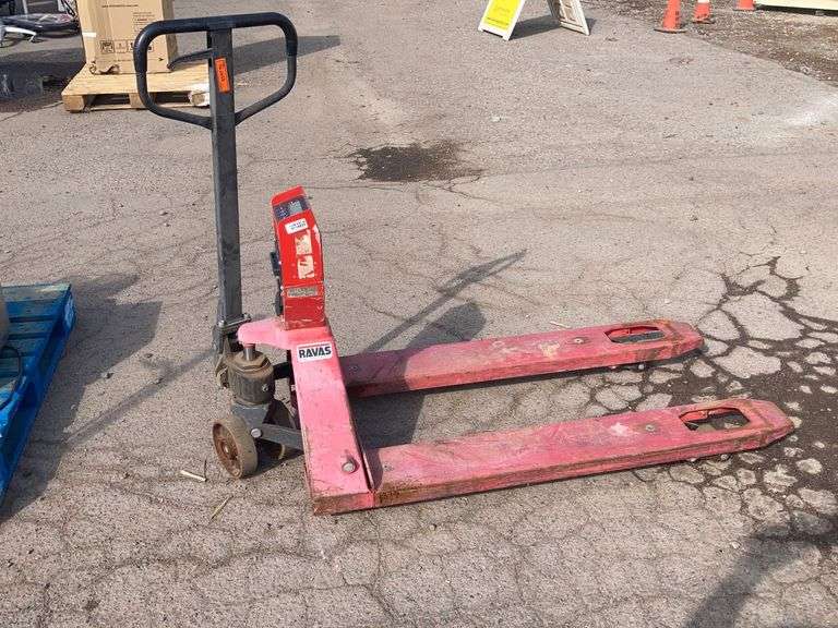 3000 pound pallet jack with digital readout. - Sierra Auction ...