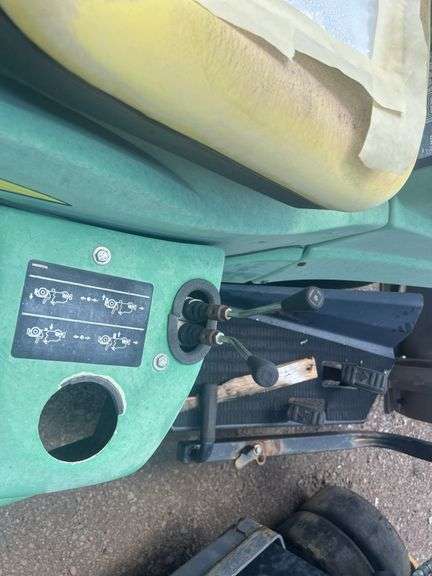 John Deere 1200 Hydro Bunker Rake - Sierra Auction Management Inc