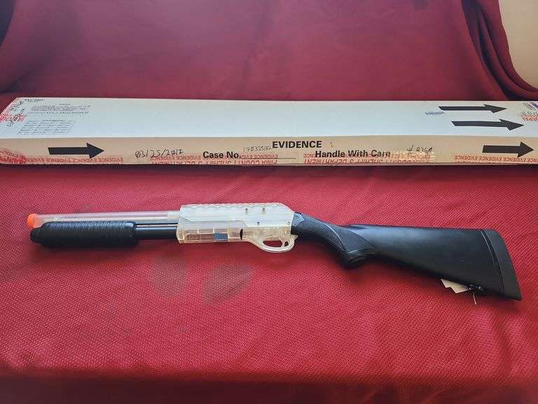 1 (Qty) Smith & Wesson Air Soft Shotgun - Sierra Auction Management Inc