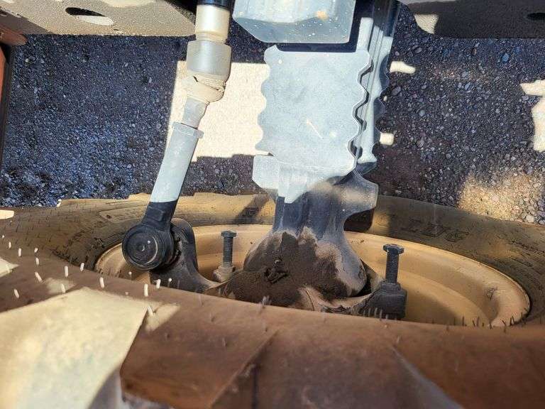 2002 Ditch Witch RT90 Ride-on Trencher Tractor with Hydra Wheel 062602 ...