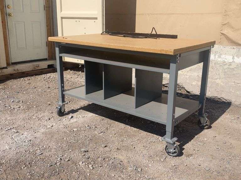 5 ft Heavy duty rolling workbench with power supply. - Sierra Auction ...