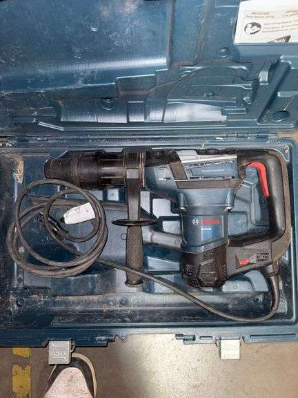 BOSCH RH540M 1-9/16 In. Combination Hammer - Sierra Auction Management Inc