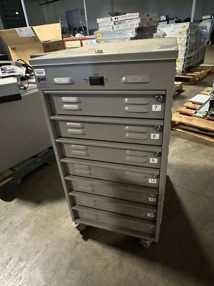 PSSI 7-Drawer Laptop Docking Security Cabinet - Sierra Auction ...