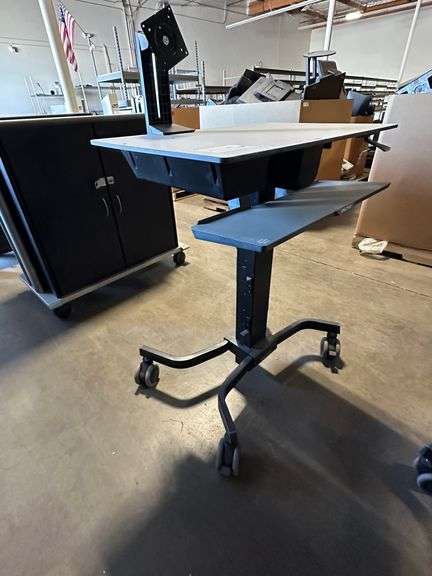 ERGOTRON Rolling Computer Stand - Sierra Auction Management Inc