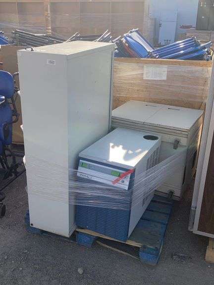 VWR recirculator, Fisher scientific lighting cabinet and two drawer ...