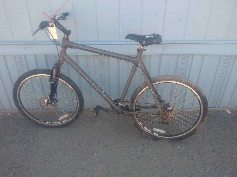 Motobecane 400 HT Bike Grey - Sierra Auction Management Inc