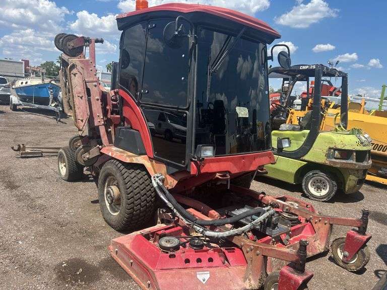 Toro 30582 Mower - Sierra Auction Management Inc