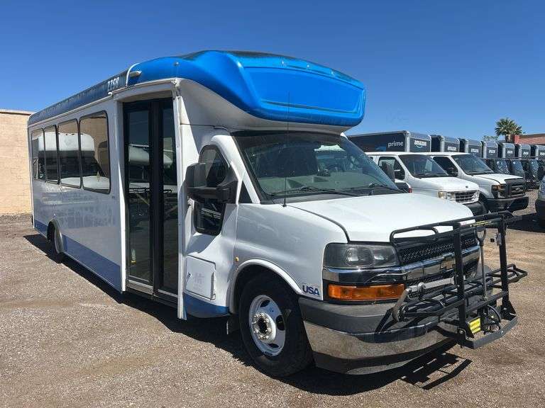 2019 Arboc Spirit of Mobility 28 Ft. Shuttle Bus - Sierra Auction ...