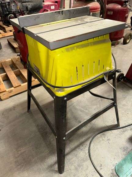 RYOBI 15A 10" Table Saw - Sierra Auction Management Inc