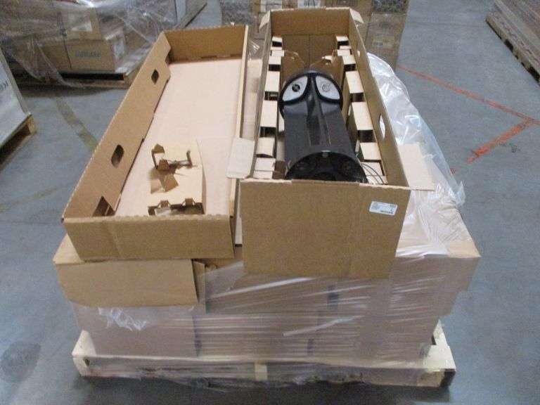 (P) With Approx. (12) Misc LITHONIA LIGHTING SA4 RADEAN LED Bollards ...