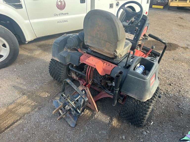 2015 Toro Sand Pro 3040-08703 Bunker Rake - Sierra Auction Management Inc