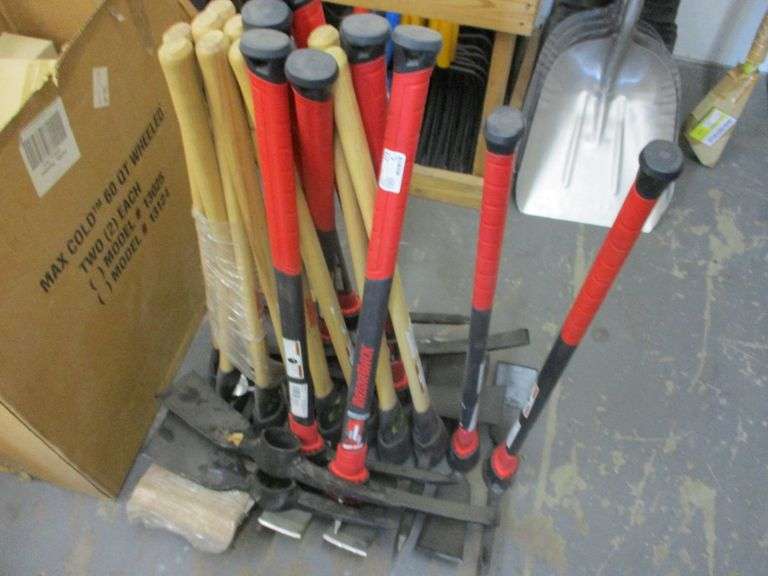 Lot With Approx. (17) Misc RAZOR-BACK Clay Pick 34" - Sierra Auction ...