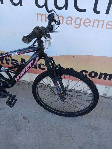 Hyper Shocker 26 Bike - Sierra Auction Management Inc