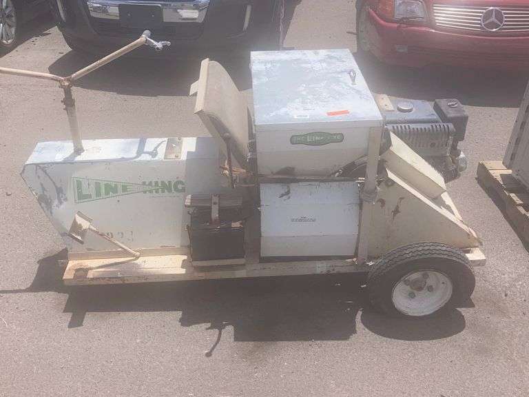 The Line King Gas powered line chalker. - Sierra Auction Management Inc