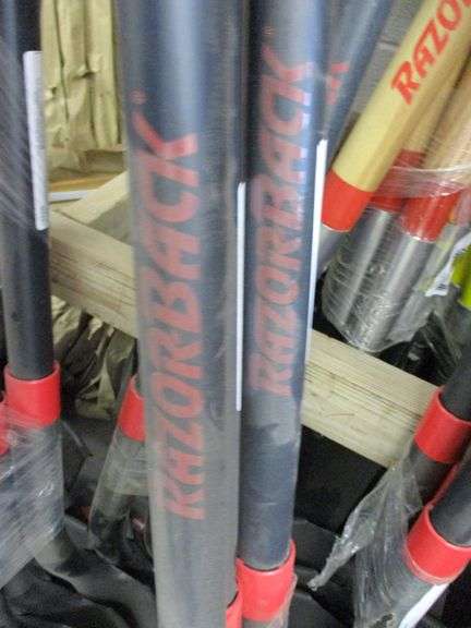 Lot With (18) BRAND NEW RAZOR-BACK #45000 & 44000 Shovels - Sierra ...