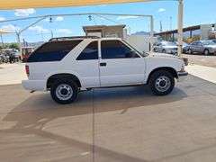 2000 Chevrolet Blazer LS - Sierra Auction Management Inc