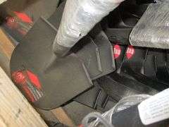 Lot With (21) BRAND NEW RAZOR-BACK #45000 Shovels - Sierra Auction ...