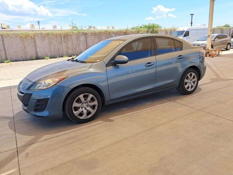 2010 Mazda Mazda3 i Sport - Sierra Auction Management Inc