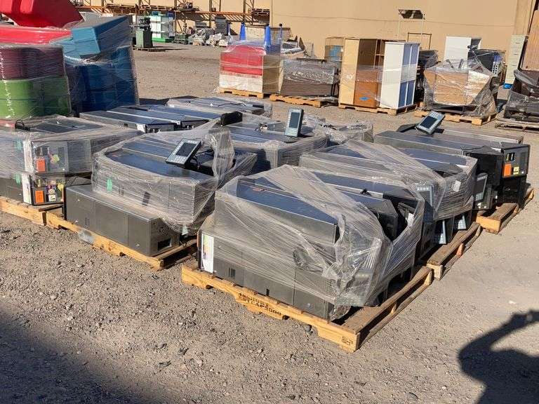 12P) Large quantity of transit pass metal fare boxes. - Sierra Auction ...