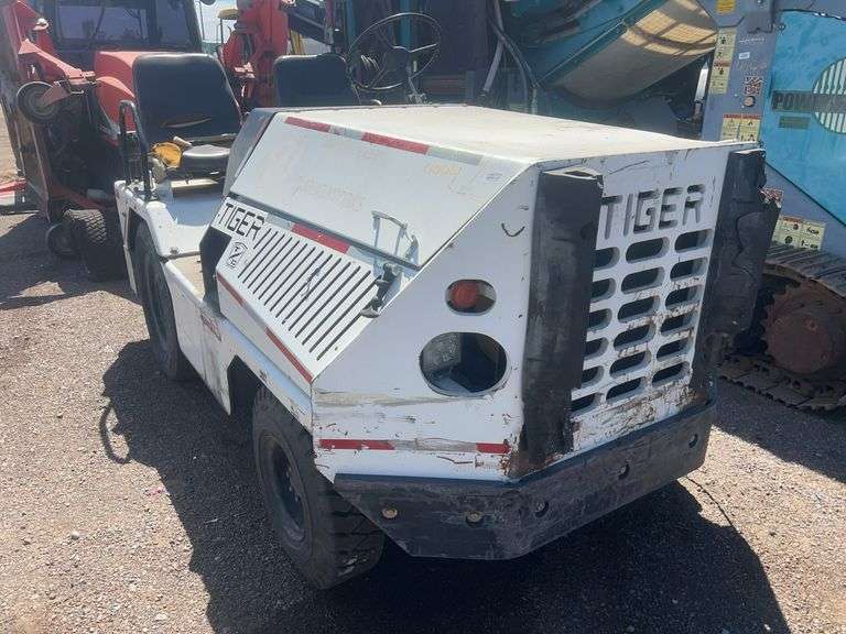 2009 Taylor Dunn Tiger T0-60 Tug Utility Cart - Sierra Auction ...