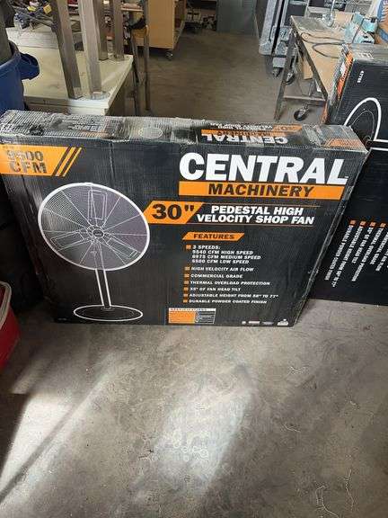 Central Machinery 30” Pedestal High Velocity Shop Fan - Sierra Auction ...