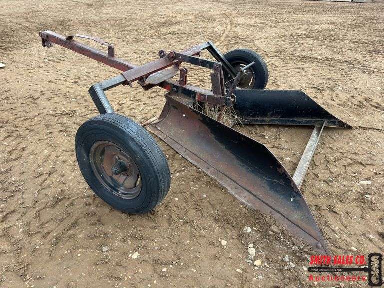 Tow Behind V-Ditcher - Smith Sales Co. Auctioneers