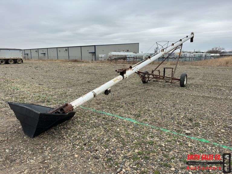 Drill Fill Auger - Smith Sales Co. Auctioneers