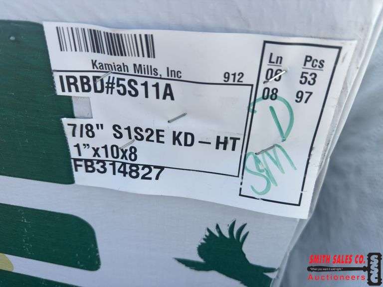 Unused Rustic Cedar 6 & 8 ft. - Smith Sales Co. Auctioneers