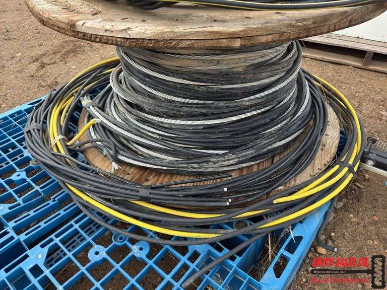 Roll of Misc. Wire - Smith Sales Co. Auctioneers