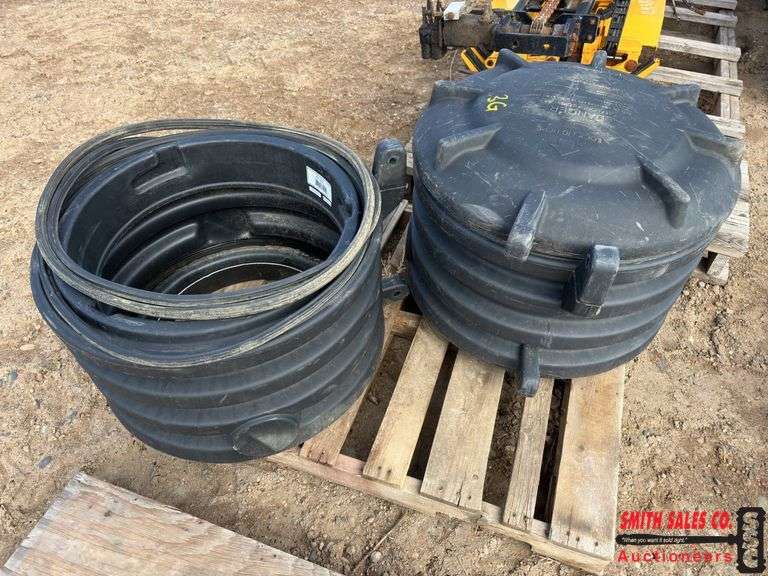 Spectic Tank Risers + Lid - Smith Sales Co. Auctioneers