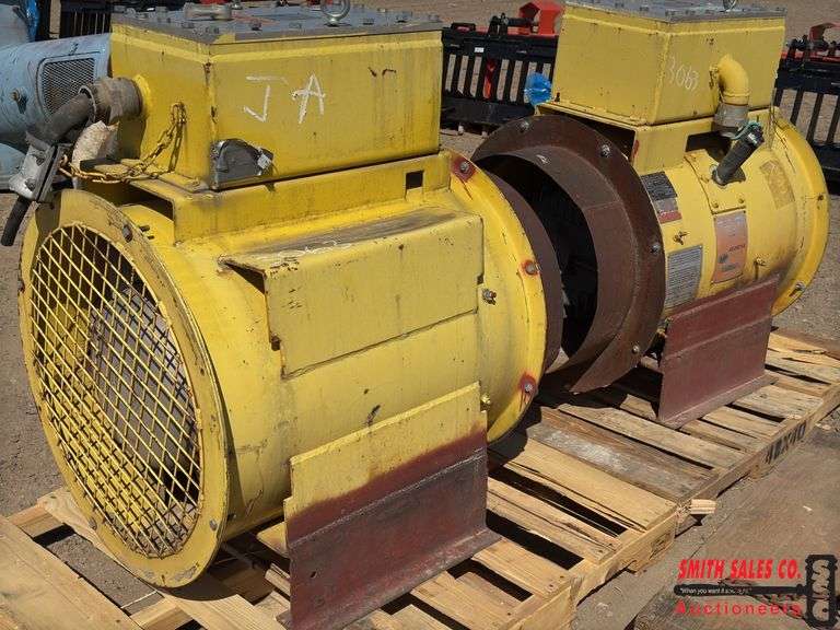 Commercial Electric Three Phase Fans - Smith Sales Co. Auctioneers