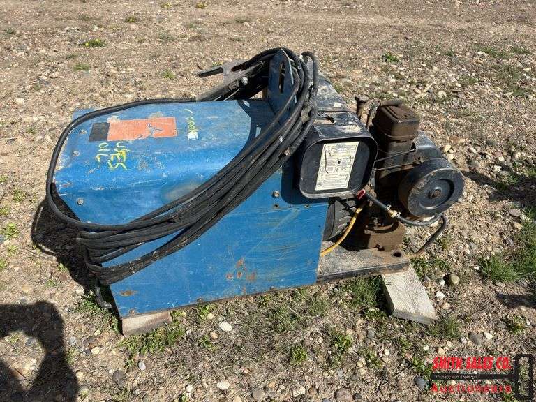 Miller Welder Generator - Smith Sales Co. Auctioneers