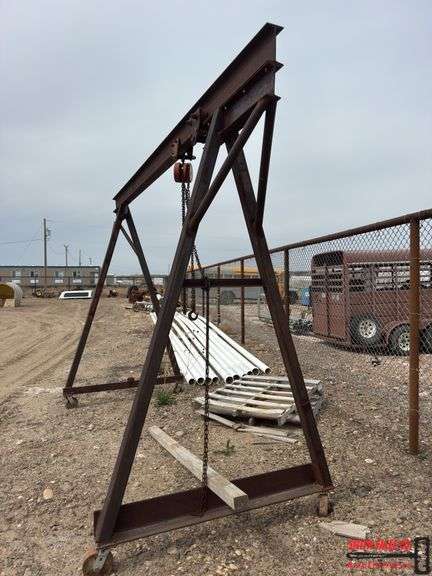 A Frame Hoist - Smith Sales Co. Auctioneers
