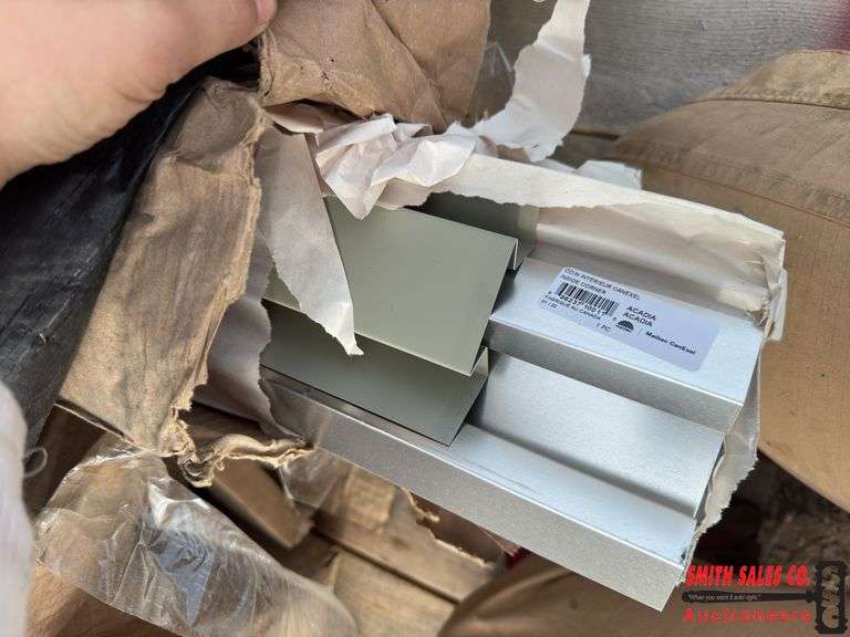 Misc. Metal Siding Trim - Smith Sales Co. Auctioneers
