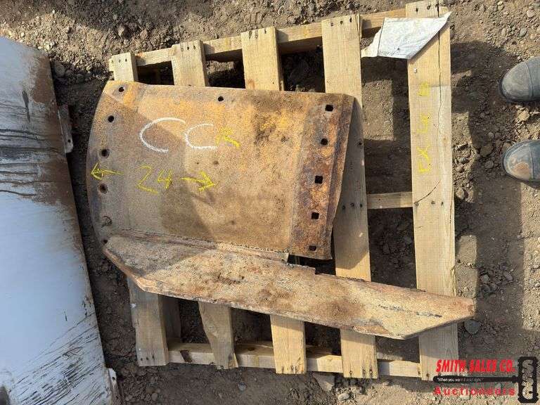 Extension for Grader Blade - Smith Sales Co. Auctioneers