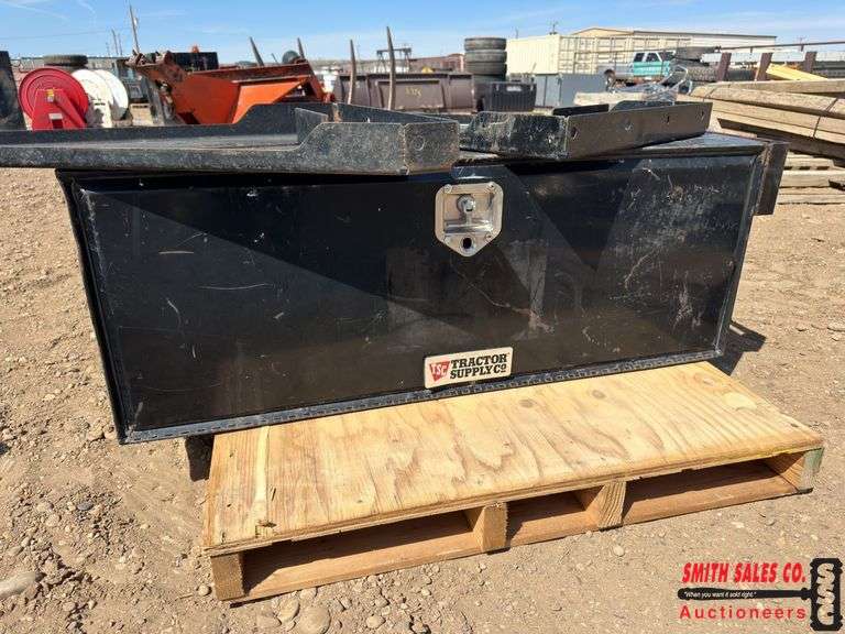 4ft Steel Tool Box + Plastic Tool Box - Smith Sales Co. Auctioneers