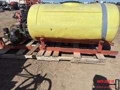 200 Gallon Kuker Spray Rig - Smith Sales Co. Auctioneers