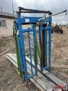 Head Catch - Smith Sales Co. Auctioneers