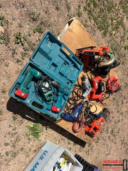 Assortment of Tools - Smith Sales Co. Auctioneers