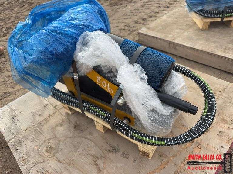Hydraulic Breaker SB05 - Smith Sales Co. Auctioneers