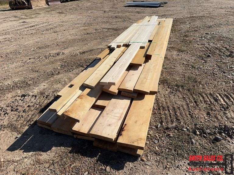 Pallet of Cull Lumber - Smith Sales Co. Auctioneers