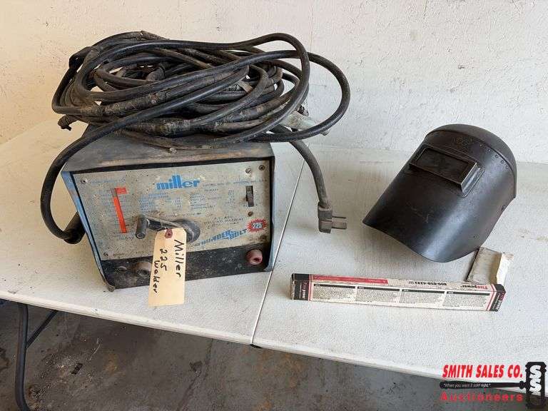 Miller 225 Thunder Bolt Arc Welder - Smith Sales Auctioneers LLC