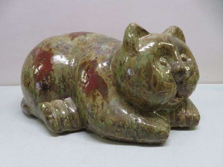 Fat Cat Pottery Figure - Saginaw Online Auction LLC