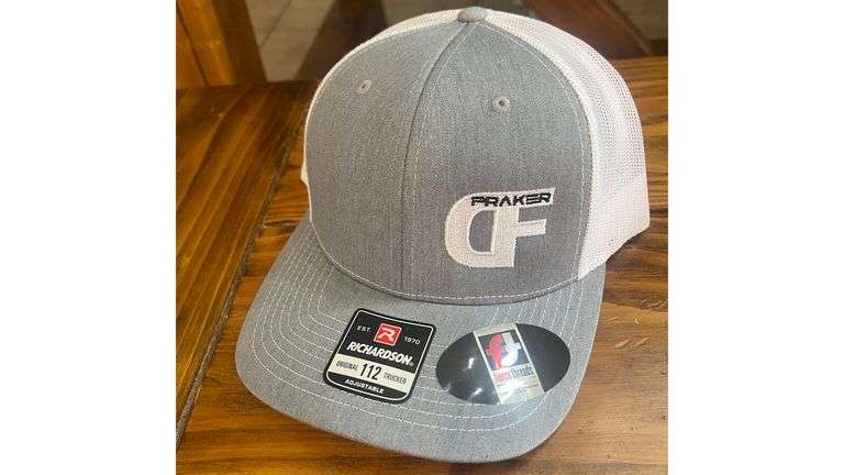 FRAKER SHOW CATTLE HAT WHITE - SteerBidder