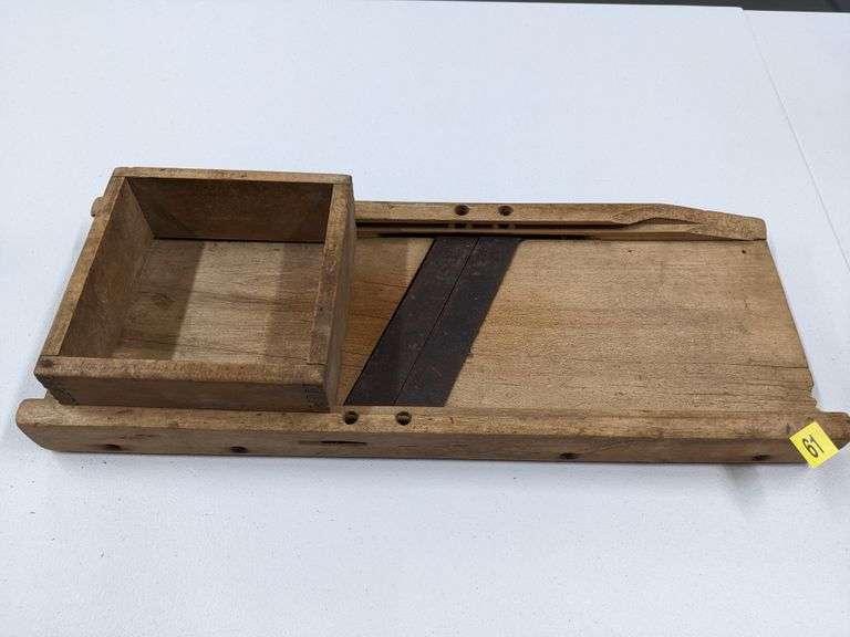 Vintage Wood Mandolin sauerkrout/cabbage slicer with "Guide Box ...